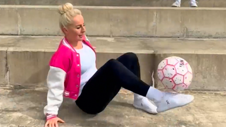 Liv Cooke Football Skills: Three Style - CBBC - BBC