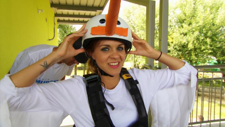 Can Lauren fly? - CBBC - BBC