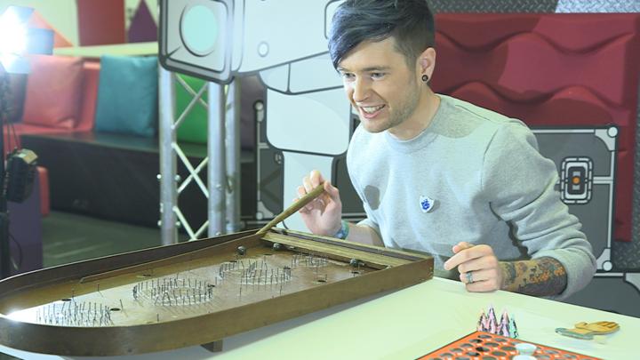 DanTDM vintage game play through - CBBC - BBC