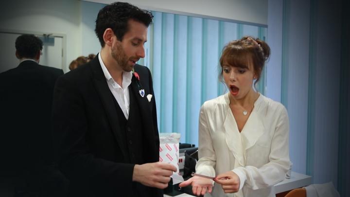 Wow! Jamie Raven performs magic trick - CBBC - BBC