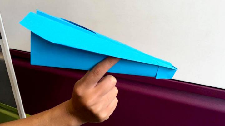 How to make a paper plane | Craft for kids - CBBC - BBC