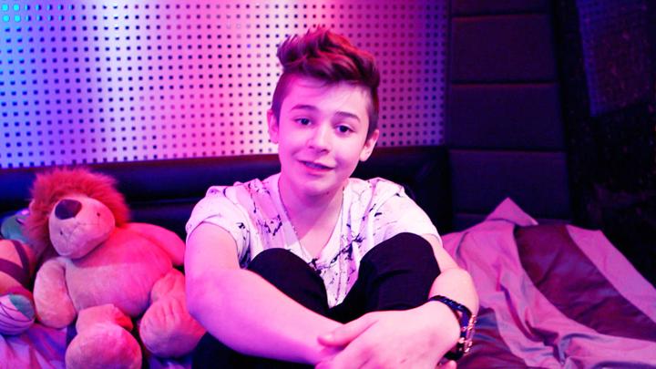 Bars and Melody on the road - CBBC - BBC