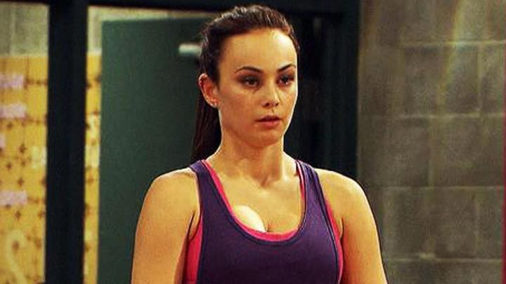 Vote Results: Should Kate have replaced Amanda in the trio? - CBBC - BBC