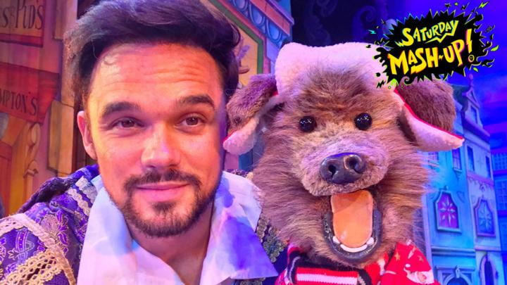 Hacker meets Manchester panto - CBBC - BBC