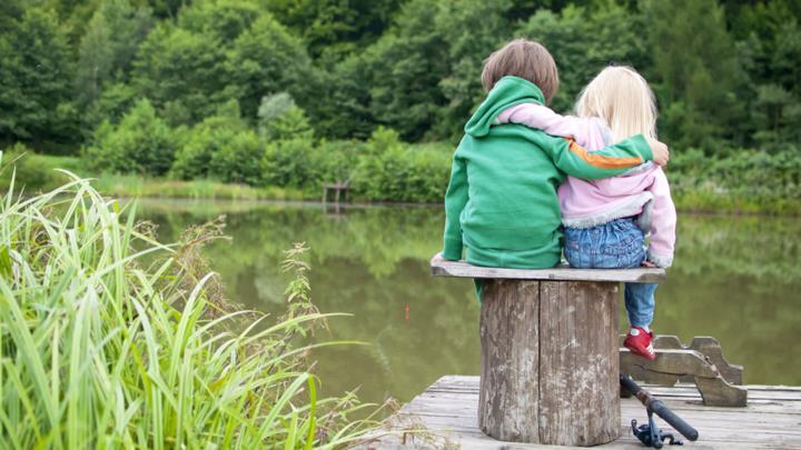 7 ways to reach out to a friend - CBBC - BBC