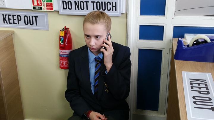 Martha gets trapped! - CBBC - BBC