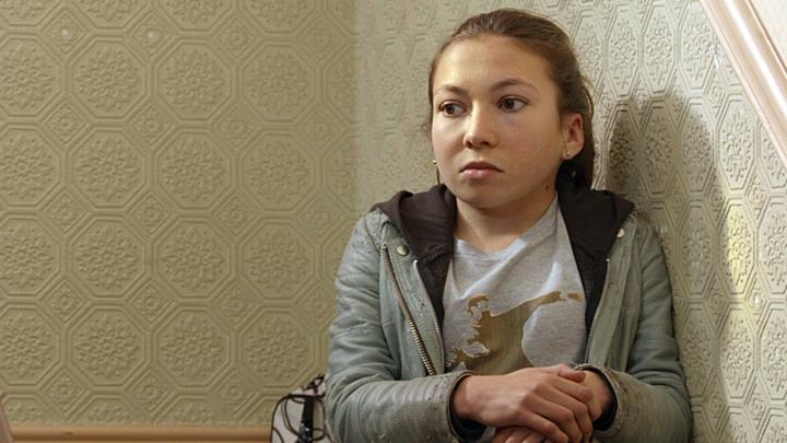 Sasha storms into The Dumping Ground - CBBC - BBC