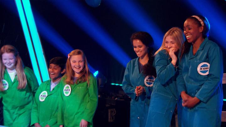 The Dixi girls take on Ultimate Brain - CBBC - BBC