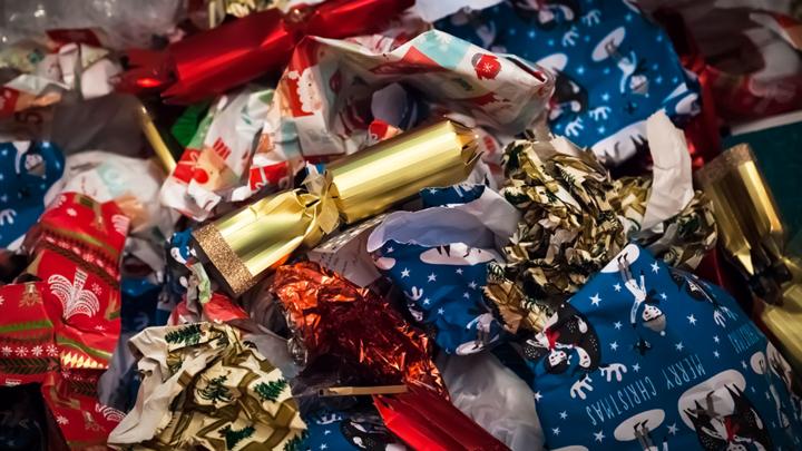 Five ways to recycle Christmas - CBeebies - BBC