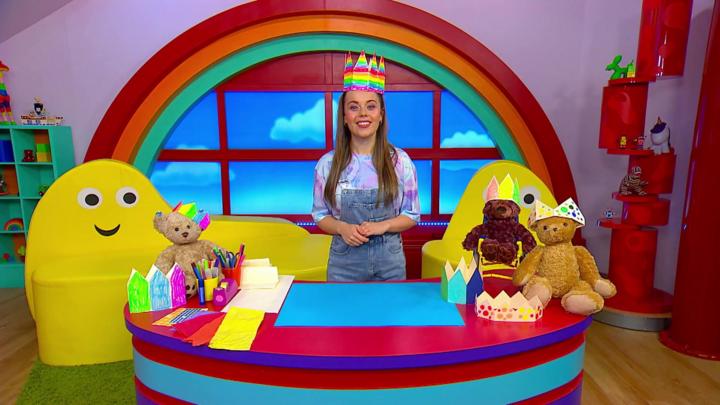 Crafts to make with kids - make a crown - CBeebies - BBC