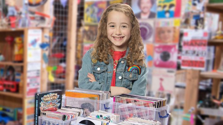 Play Hide and Seek at the Big Hub - CBeebies - BBC