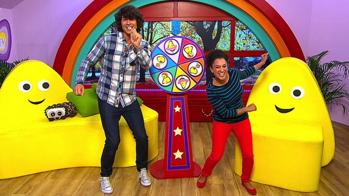 Criss Cross Dance Off - CBeebies - BBC