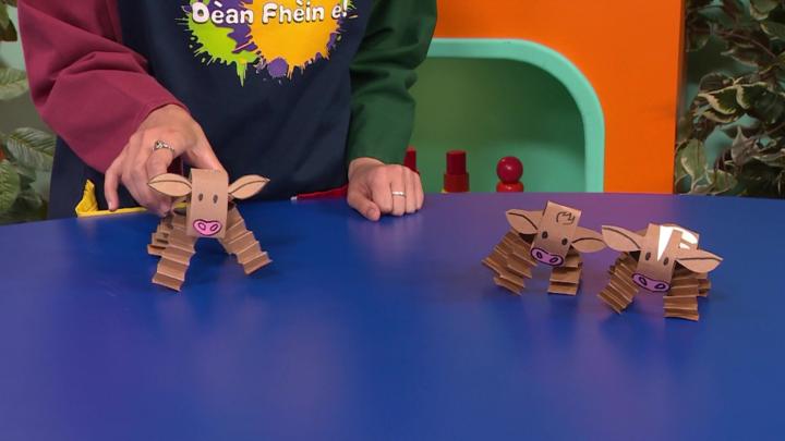 Dèan Laogh - CBeebies - BBC