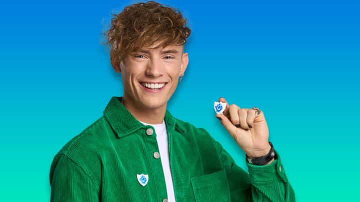 Apply for a Blue Peter badge | Child's Blue Peter badge | Blue Peter ...