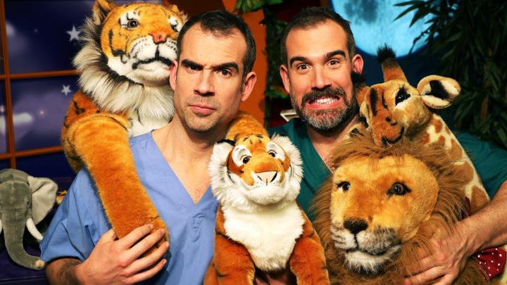 Chris and Xand - Giraffe Problems - CBeebies - BBC