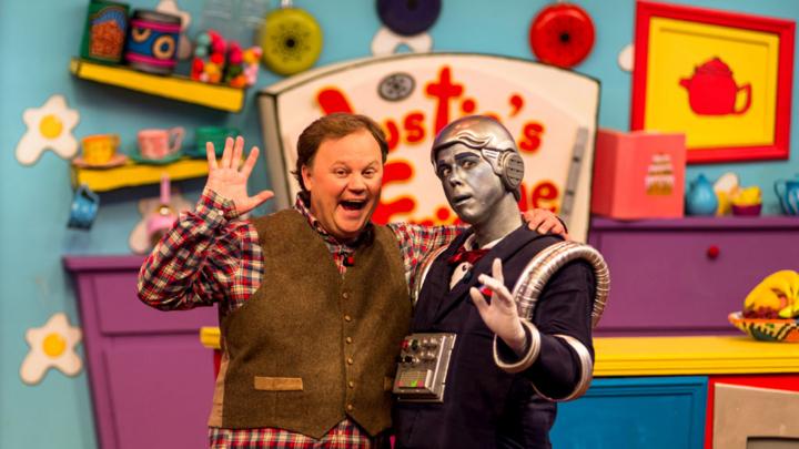 Justin’s House Space Party - CBeebies - BBC