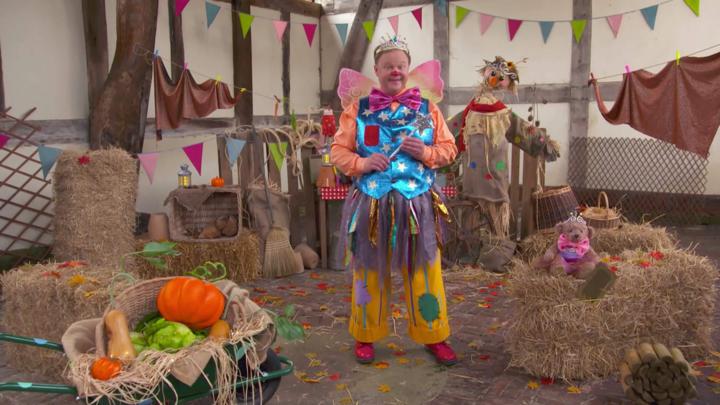 Mr Tumble on CBeebies - Tumble Ted’s Fairytale - CBeebies - BBC