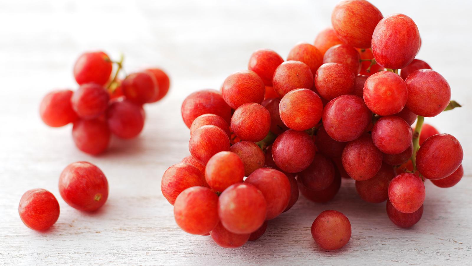 Strawberry recipes - BBC Food