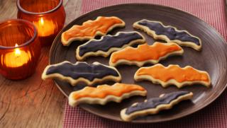 Halloween biscuits recipe - BBC Food