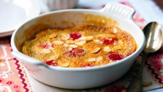 Plum clafoutis recipe - BBC Food