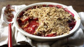 Paul's apple and blackberry crumble recipe - BBC Food