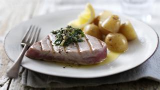 Fresh tuna recipes - BBC Food