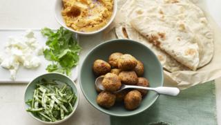 Favourite falafel recipes - BBC Food