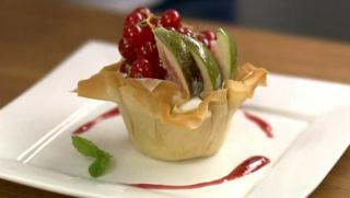 Christmas figgy pudding with Nesselrode ice cream recipe - BBC Food