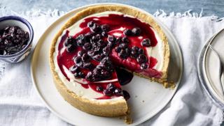 American baked cheesecake recipe - BBC Food