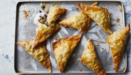Vegetable samosas recipe - BBC Food recipe - BBC Food