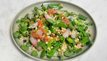 How to cook runner beans recipe - BBC Food