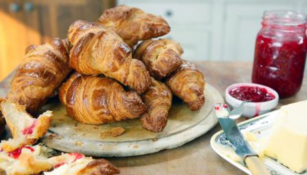 Homemade buttery croissants recipe - BBC Food