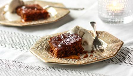 Parkin with cider and golden syrup sauce recipe - BBC Food