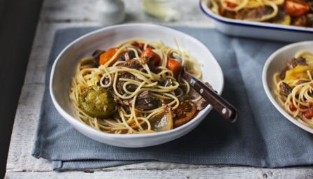 Spaghetti bolognese recipes - BBC Food
