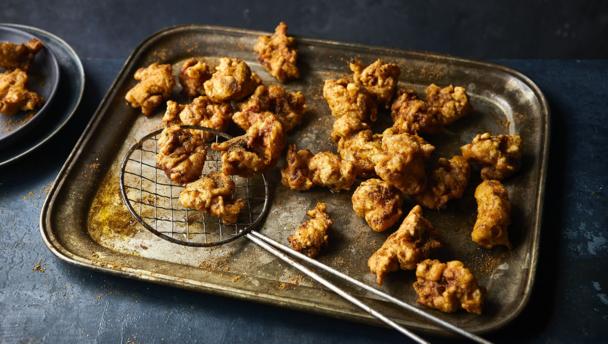 Chicken pakora recipe - BBC Food