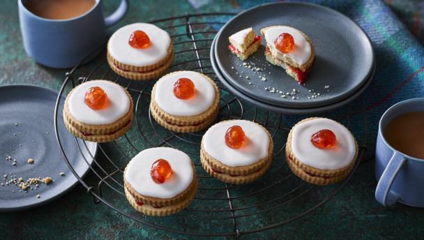 Best iced biscuits - BBC Food