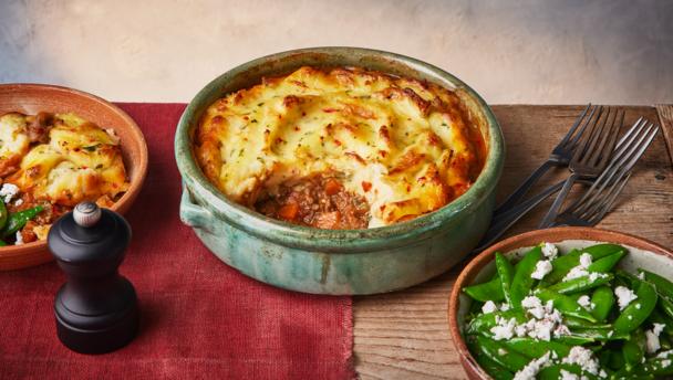 Slow cooker cottage pie recipe - BBC Food