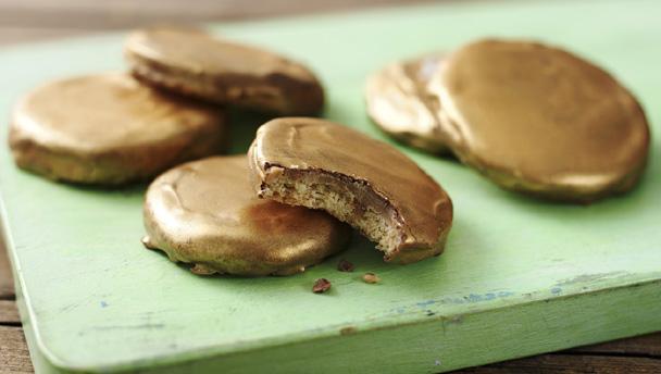 Gold millionaire's shortbread recipe - BBC Food