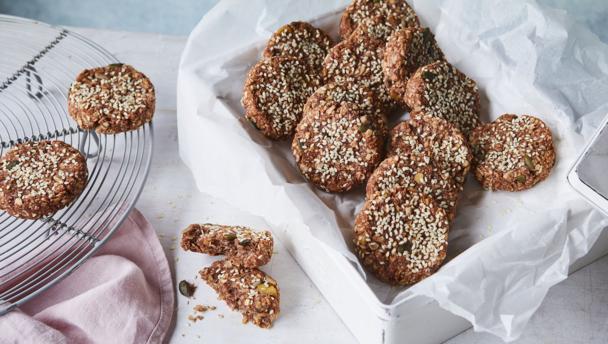 Healthy snacks - BBC Food