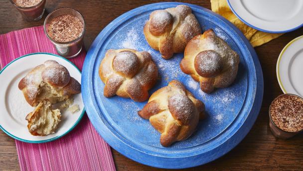 Pan de muerto (Mexican Day of the Dead bread) recipe - BBC Food