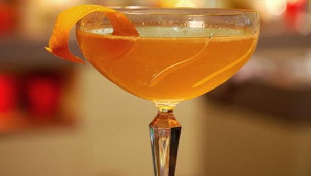Mulled pear cider recipe - BBC Food