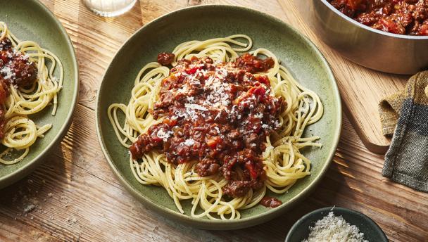 Spaghetti bolognese recipes - BBC Food