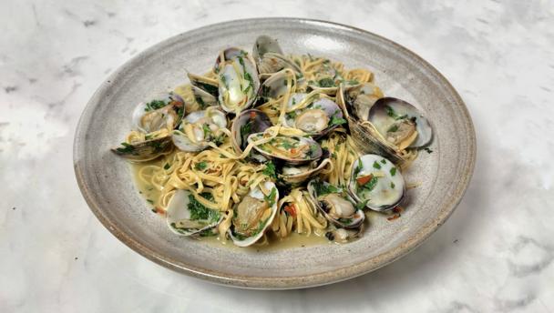 Linguine vongole recipe - BBC Food
