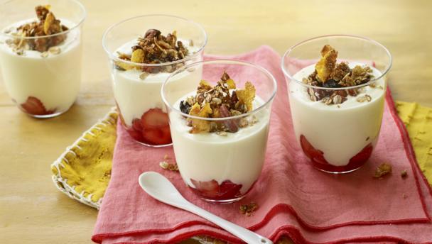 Fruit fool recipes - BBC Food