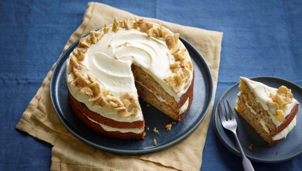 Mary Berry's easy cake recipes - BBC Food