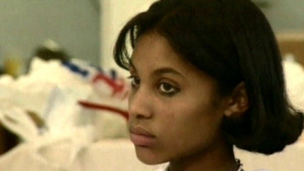 BBC Two - World 2000, Urbanisation, The contrasts of rich and poor in ...