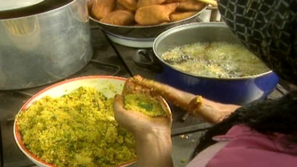 BBC Two - Belief File, Islam: Values, Muslims and charity