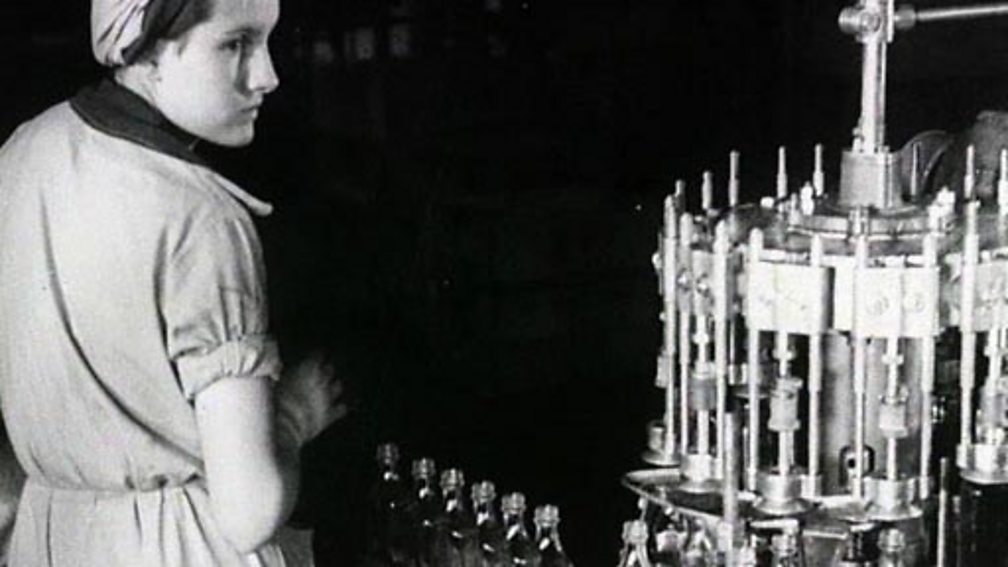 BBC Two - Primary History, Time Lines, Time Lines: Work, Work in Tudor ...