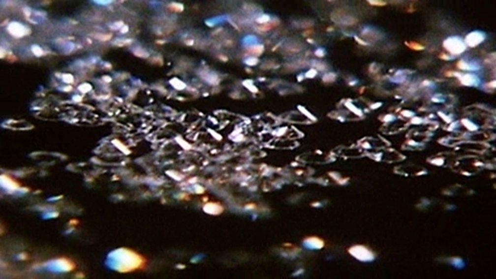 BBC Two - KS1 Science Clips, Sorting with Using Materials - Clips