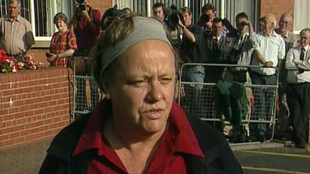 BBC News - BBC Nine O'Clock News, 19/03/1988, Corporals killed at IRA ...